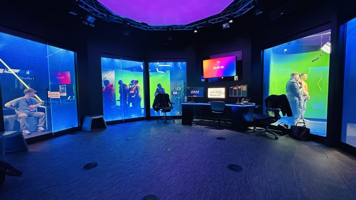 Students go live at SKY Studios – Esher Sixth Form College